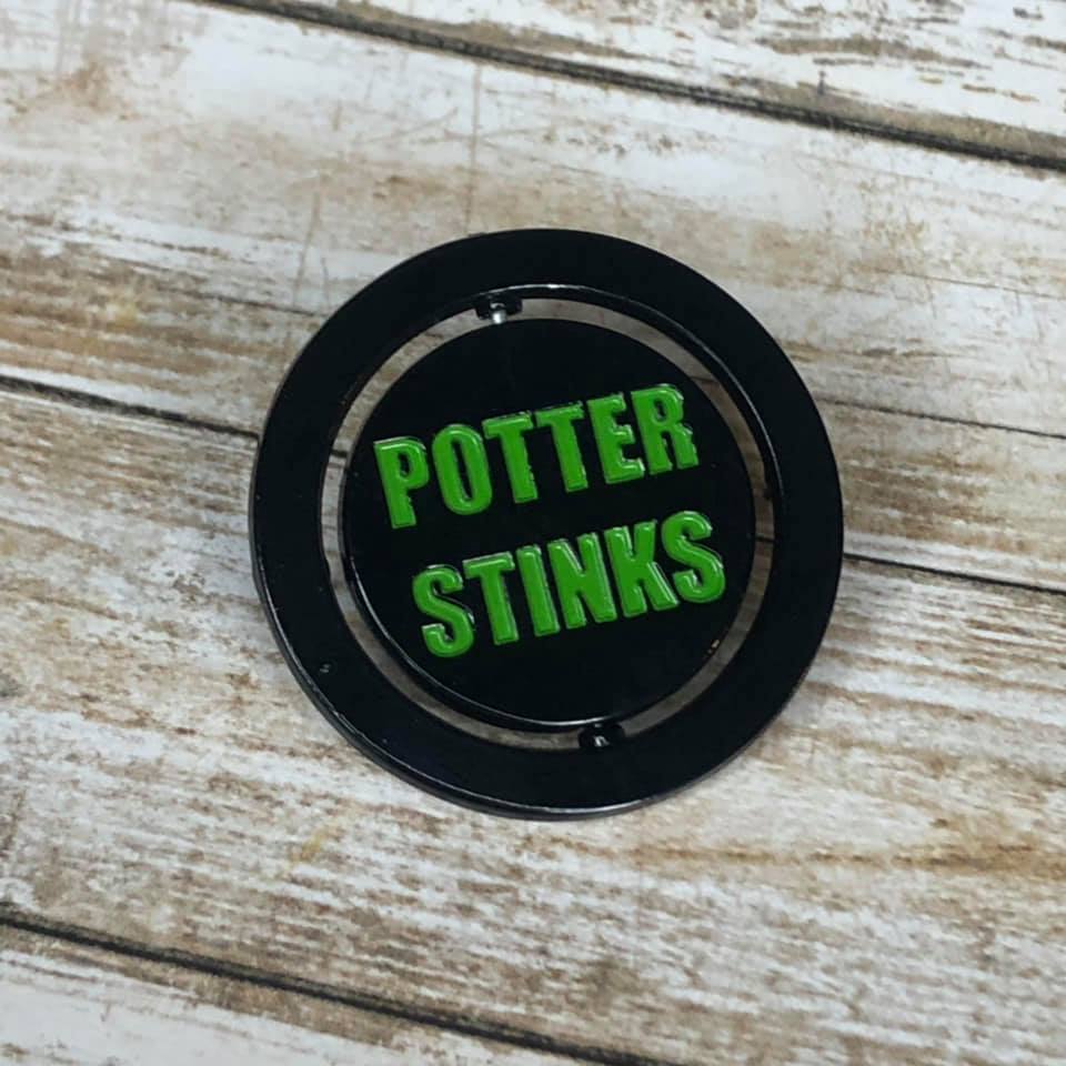 Potter Stinks | Enamel Pin – Fandom Flair Pins